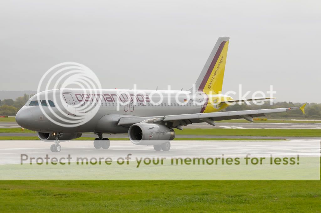 G'bye K64, hello D300. Manchester Monday - UK Airshow Review Forums