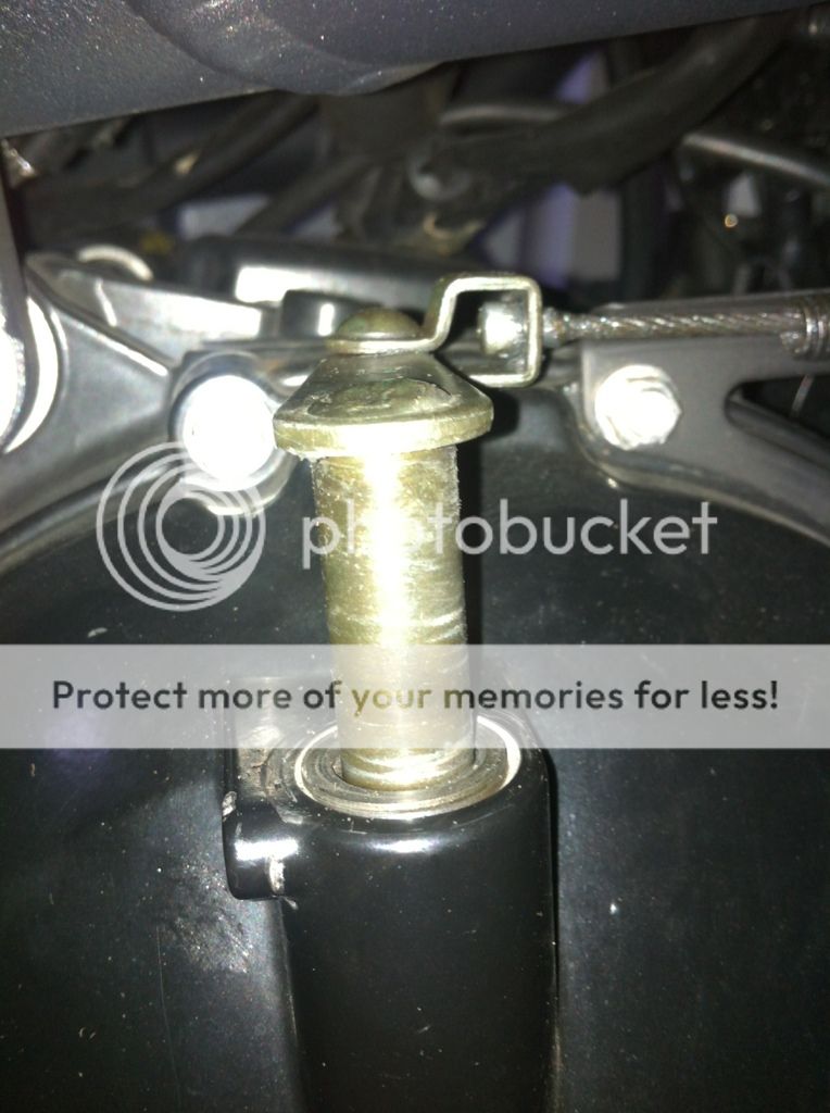 Replacing Clutch Return Spring (The Easy Way) | Triumph Rat Motorcycle ...